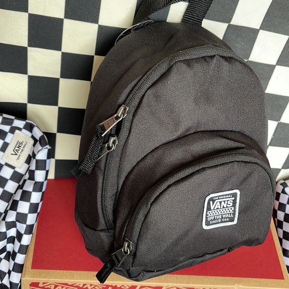 Vans | Bags | Vans Ranged 2 Black Mini Backpack Vna7ufoblk Nwt | Poshmark